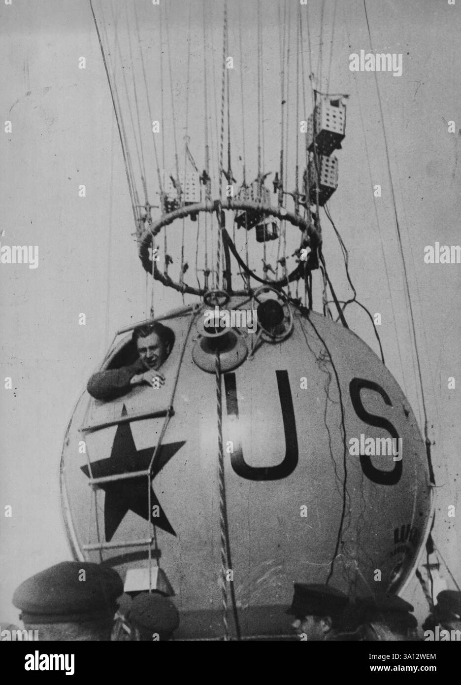 Soviet Stratosphere Balloonists Smash Altitude Record -- Commander ...