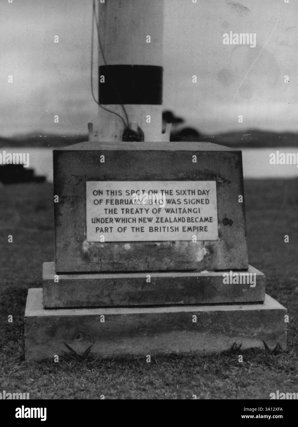 Treaty stone commemorates the signing of New Zealand's most historic ...