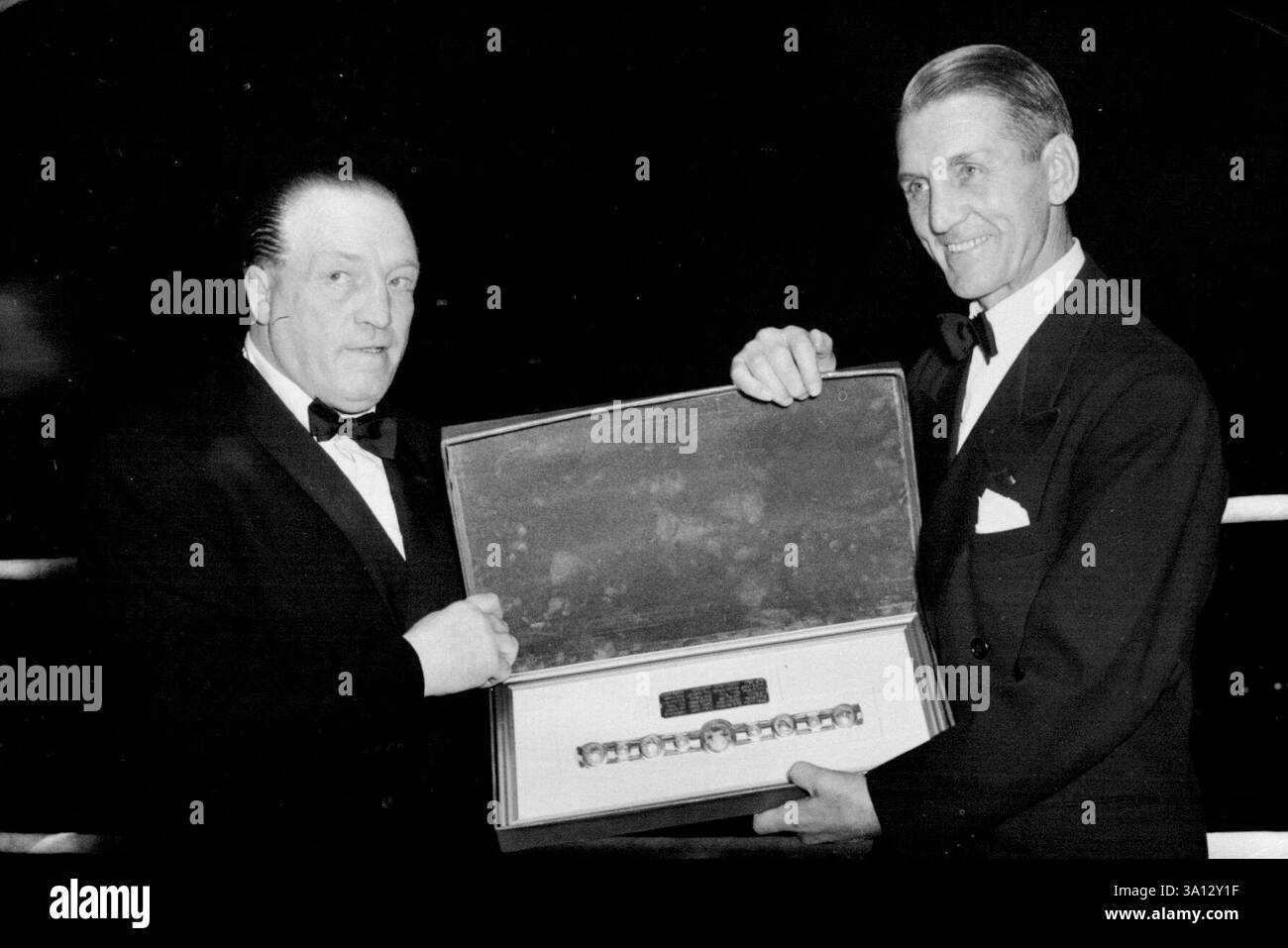 Old Rivals Meet Again In The Ring.Ted (Kid) Lewis (on left) receiving a ...