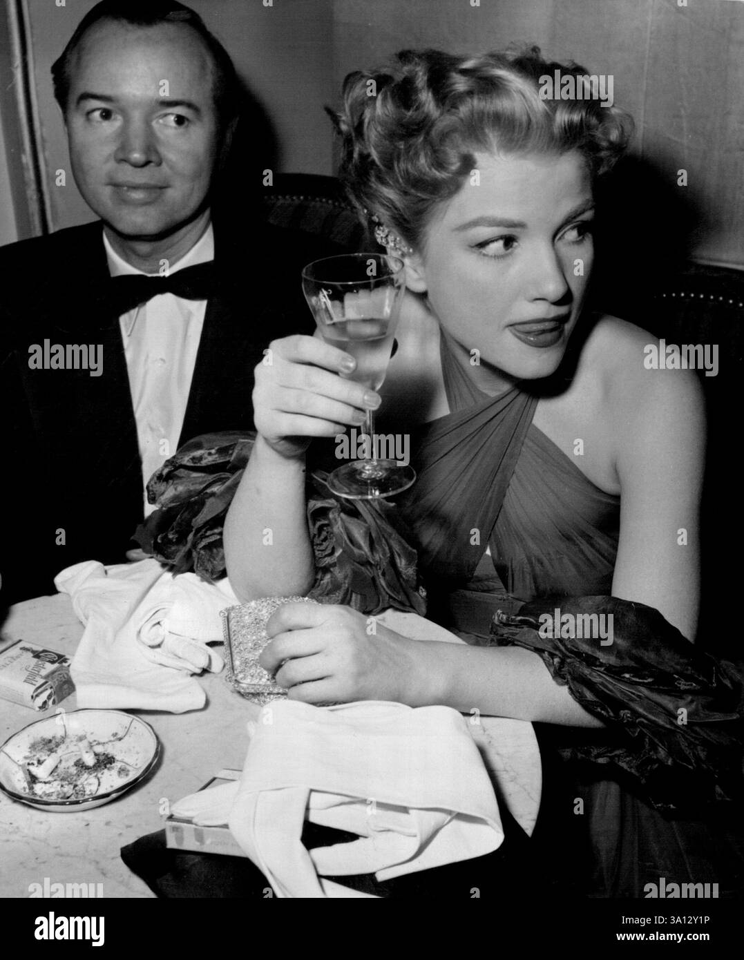 The VI' International film festival 1953 - The American actress Anne ...