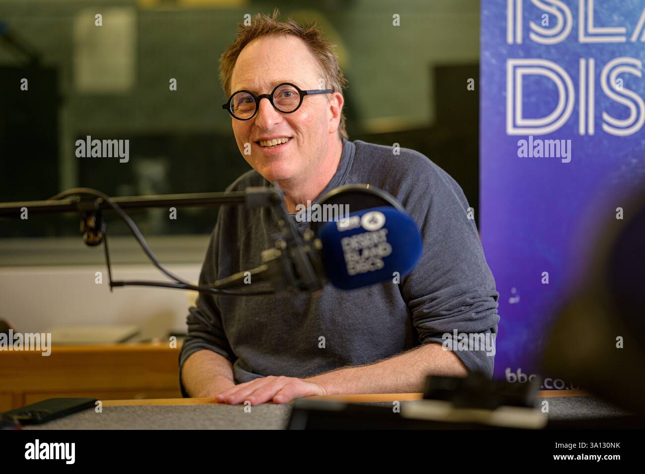 Jon ronson hi-res stock photography and images - Alamy