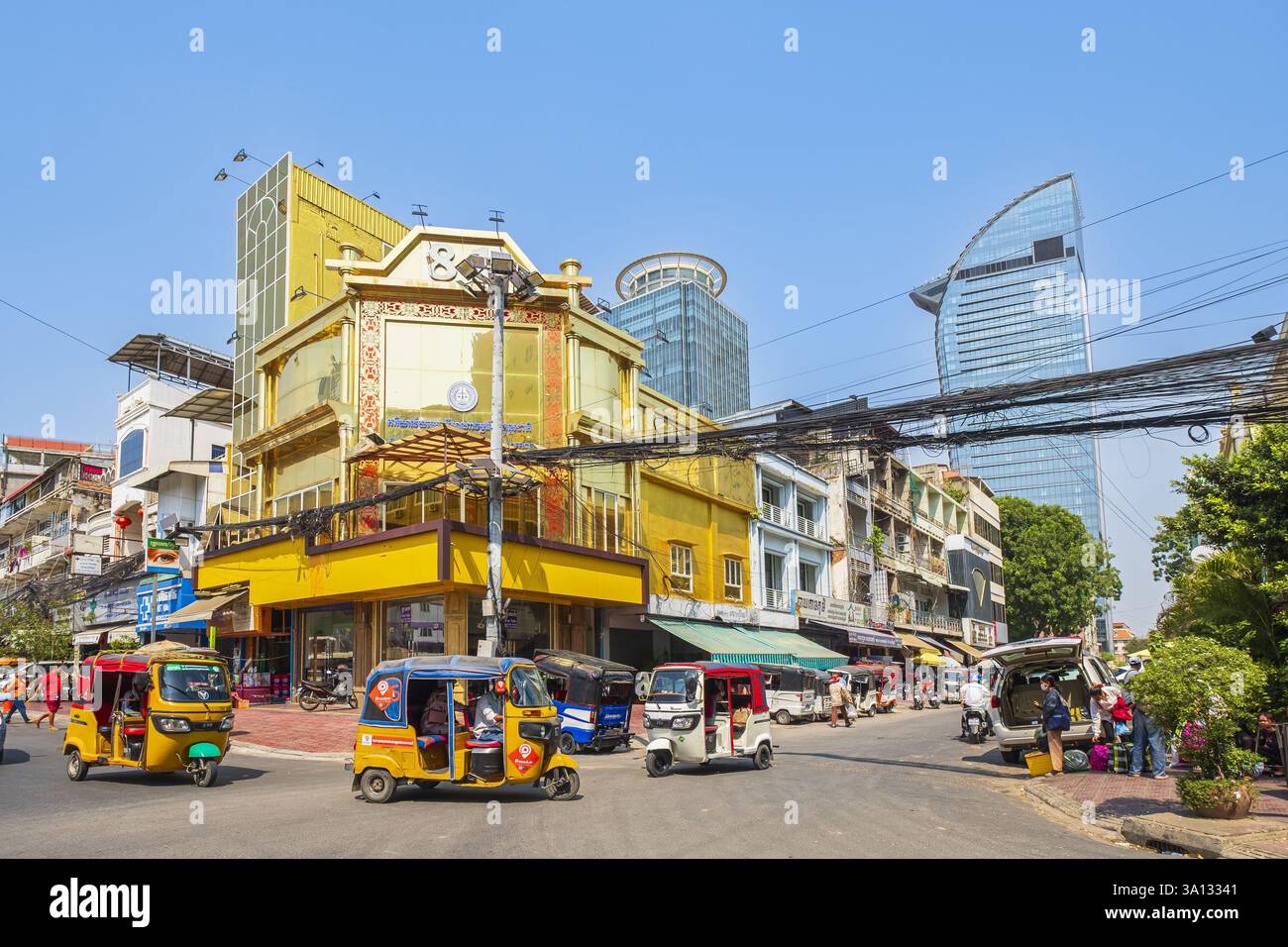 Cambodia, Phnom Penh, Doun Penh district, Vattanac Capital Tower in the ...