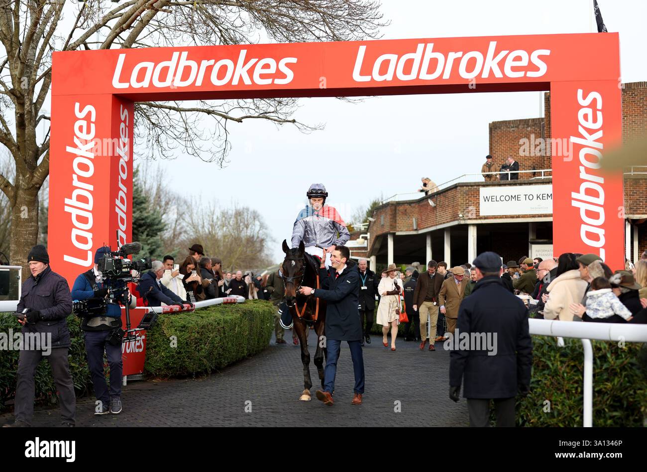 File photo dated 26-12-2023 of Il Est Francais and jockey James Reveley ...