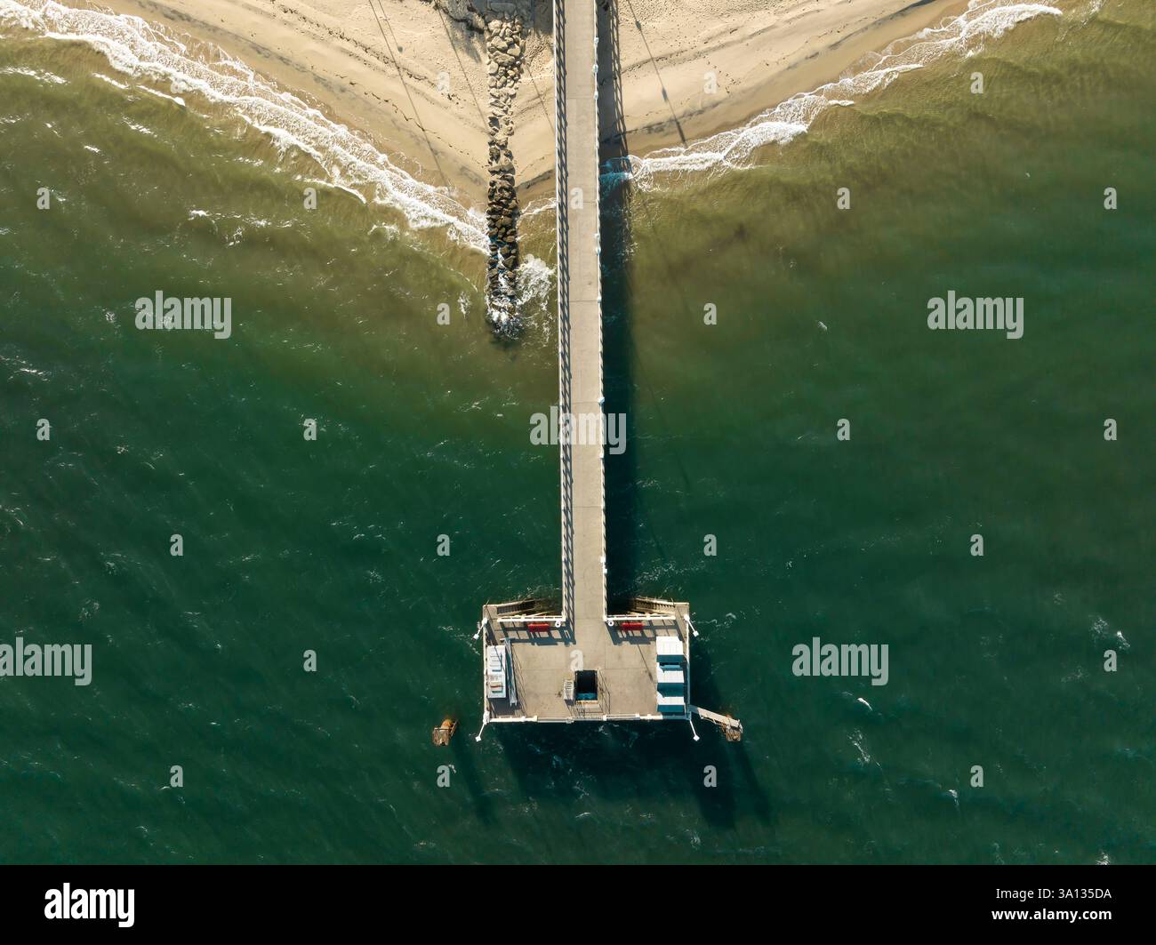 France, Gironde, Bassin d'Arcachon, Lataillade pier (aerial view Stock ...