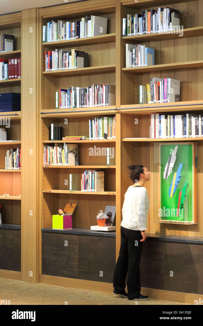 Belgium, Flanders, Antwerp, Het Zuid district, M HKA (Museum of ...