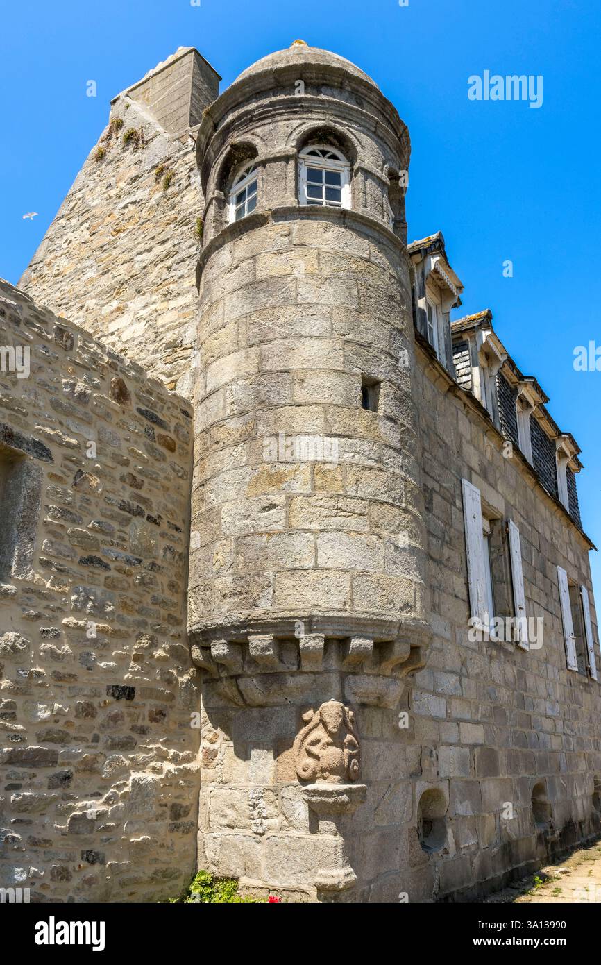 France, Finistère, Roscoff, old shipowner's house on Passage Louis-Noir ...