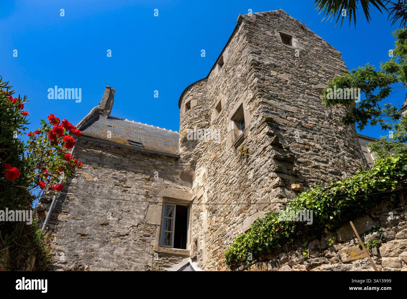 France, Finistère, Roscoff, shipowner's house called la Porte Noire ...