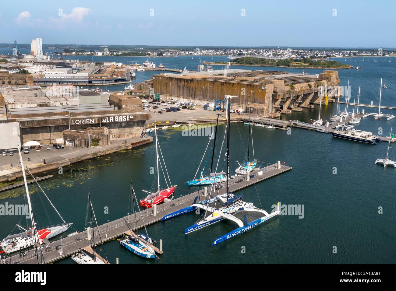 Maxi base hi-res stock photography and images - Alamy