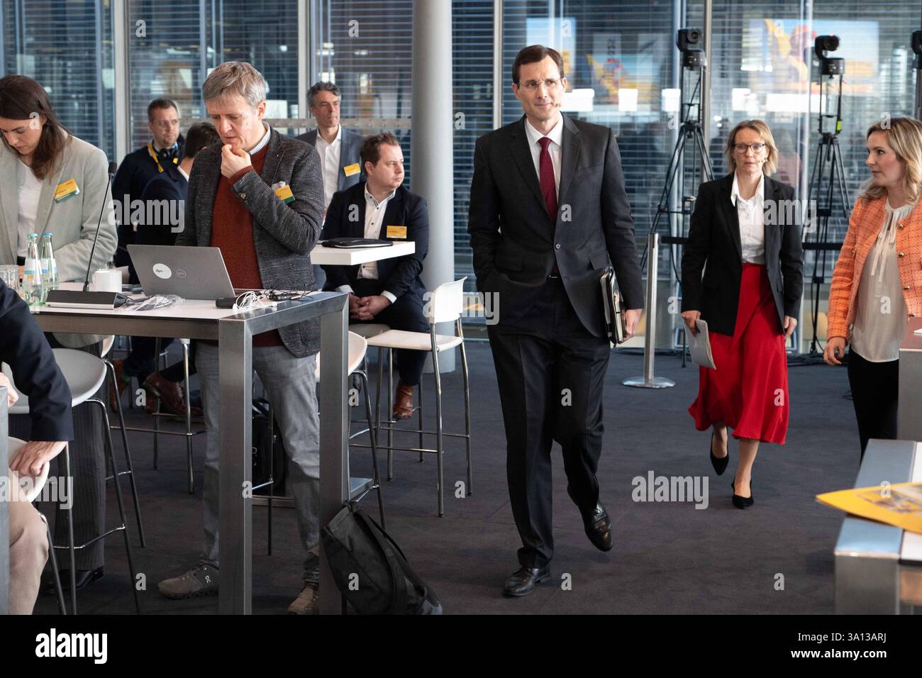 Dr. Tobias MEYER, Dr. Tobias Meyer, CEO, Vorstandsvorsitzender, Melanie ...