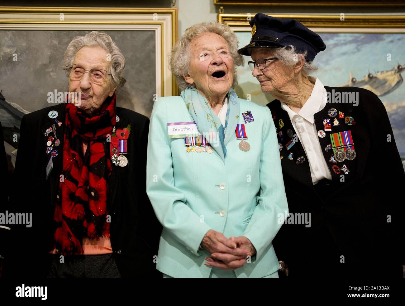 (left to right) WWII veterans Marie Scott, Dorothea Barron and 102-year ...