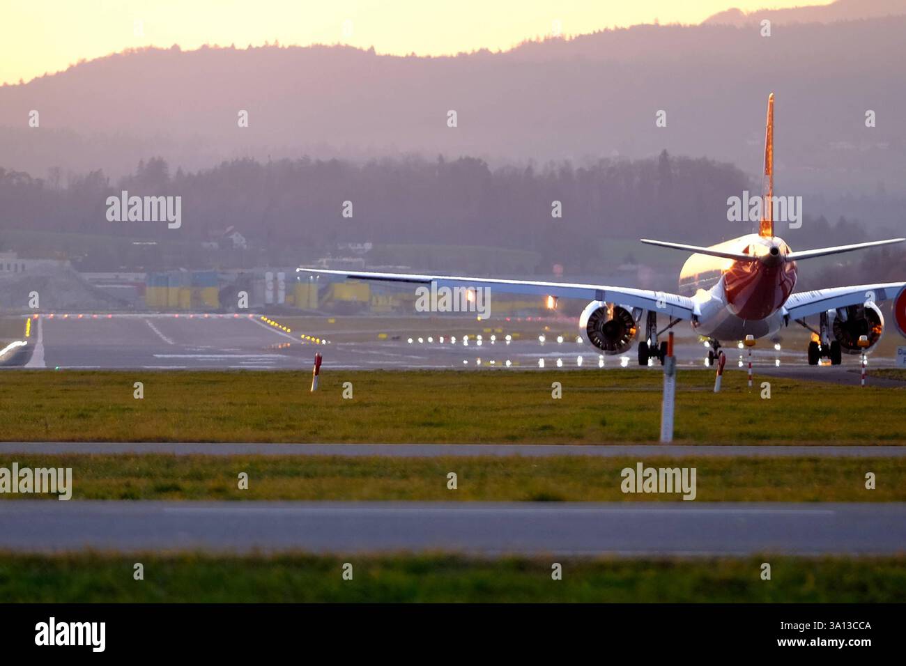 Zurich aiport hi-res stock photography and images - Alamy