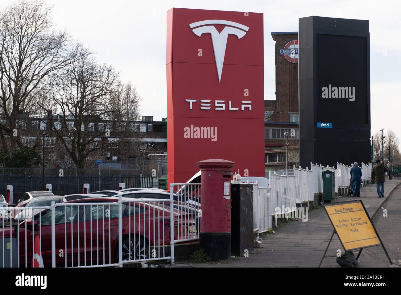 London, UK. 06 Mar 2025. A general view of a Tesla car dealership in ...
