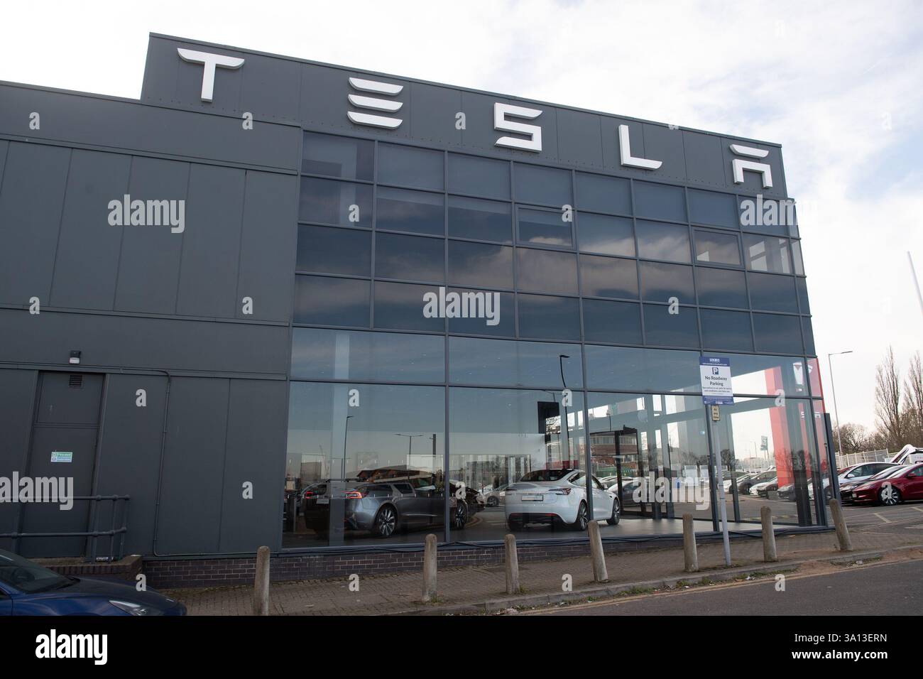 London, UK. 06 Mar 2025. A general view of a Tesla car dealership in ...