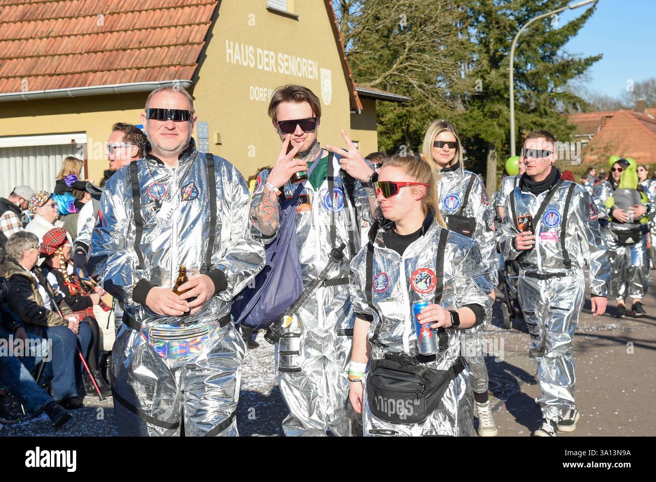 Der Karnevalsumzug am Rosenmontag 03.03.2025 in Dorf im Warndt. *** The ...