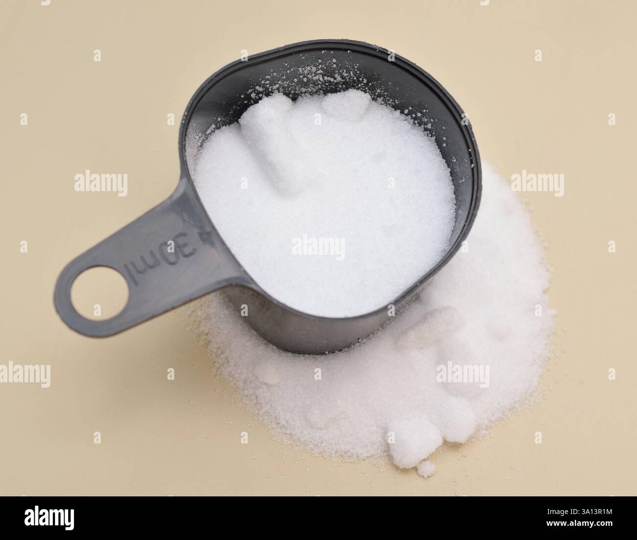 Sodium chloride commonly known hi-res stock photography and images - Alamy