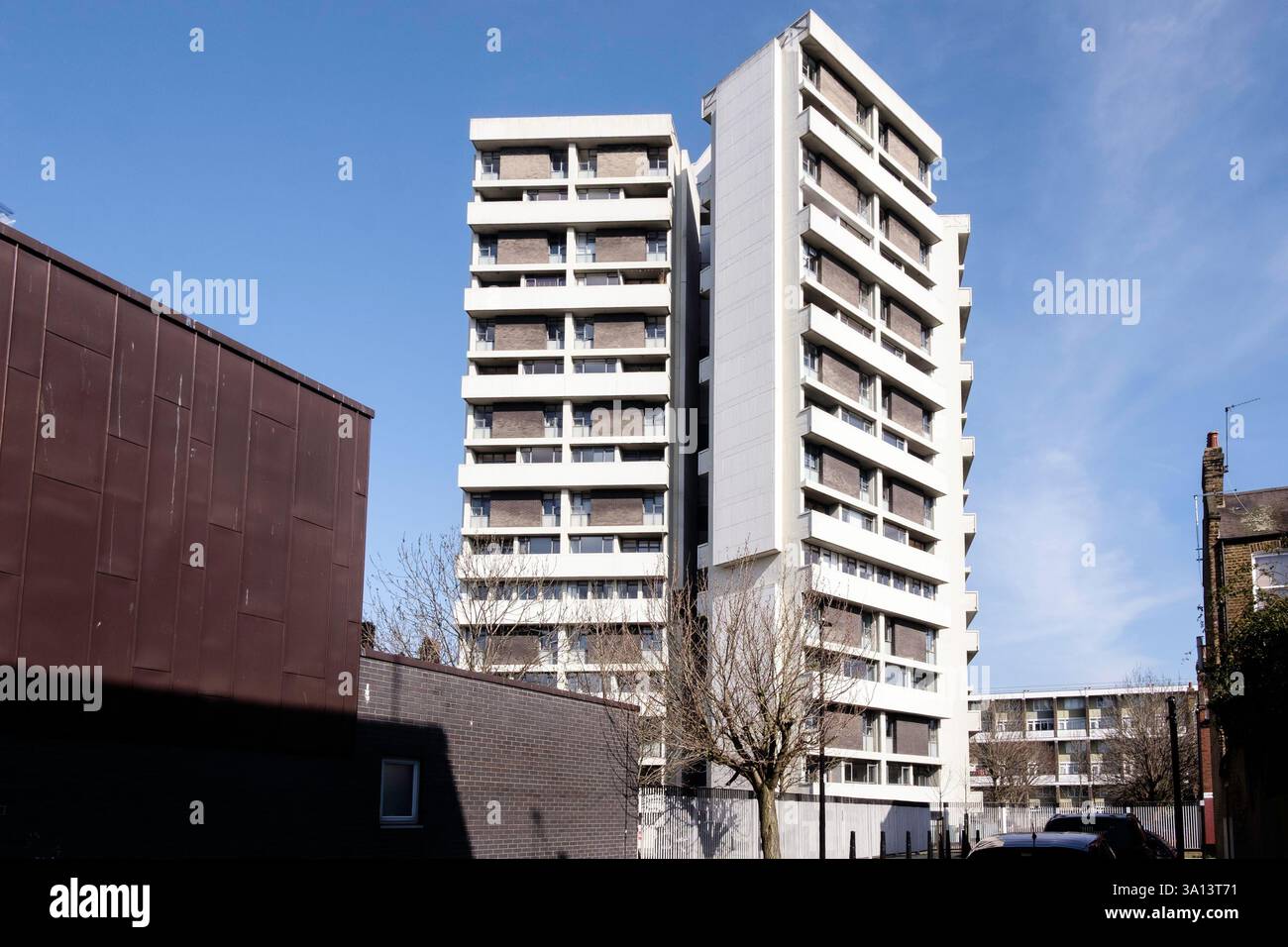 Keeling House designed by Denis Lasdun and completed in 1957, East ...