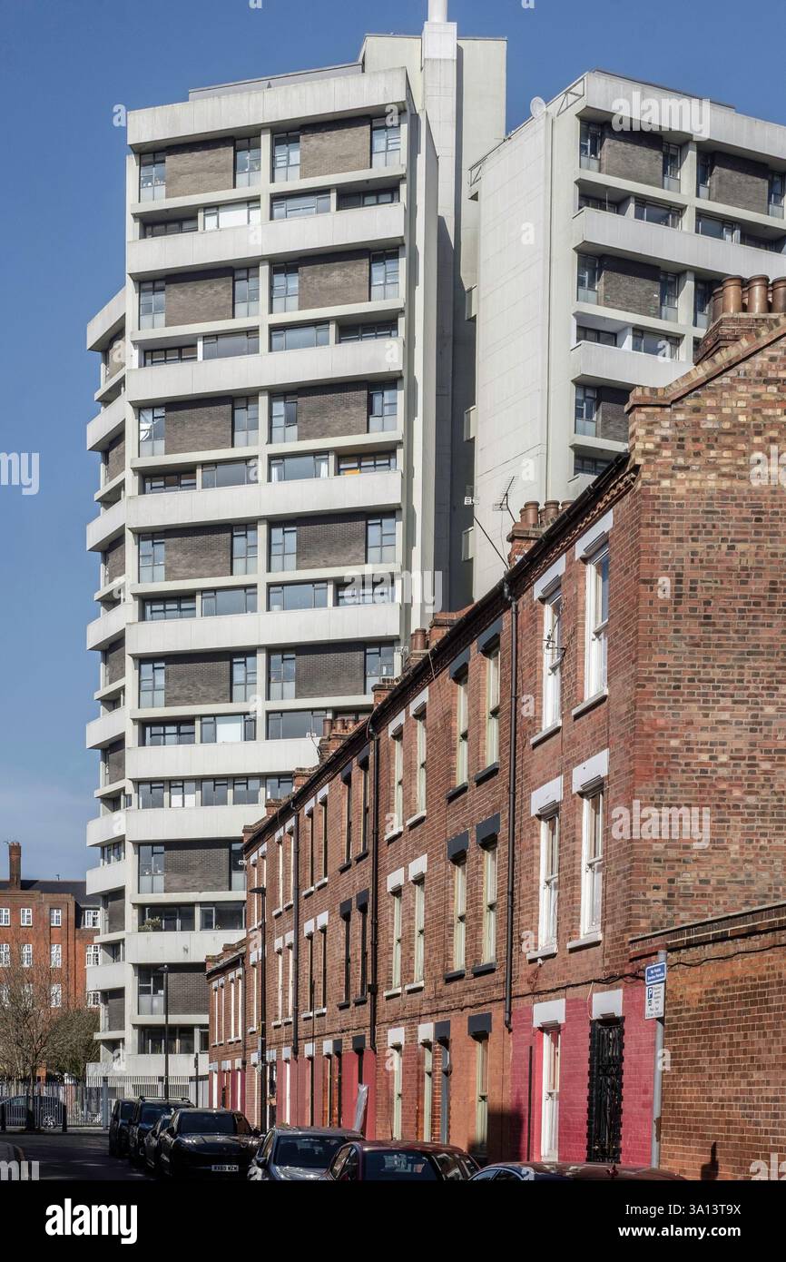 Keeling House designed by Denis Lasdun and completed in 1957 beyond ...