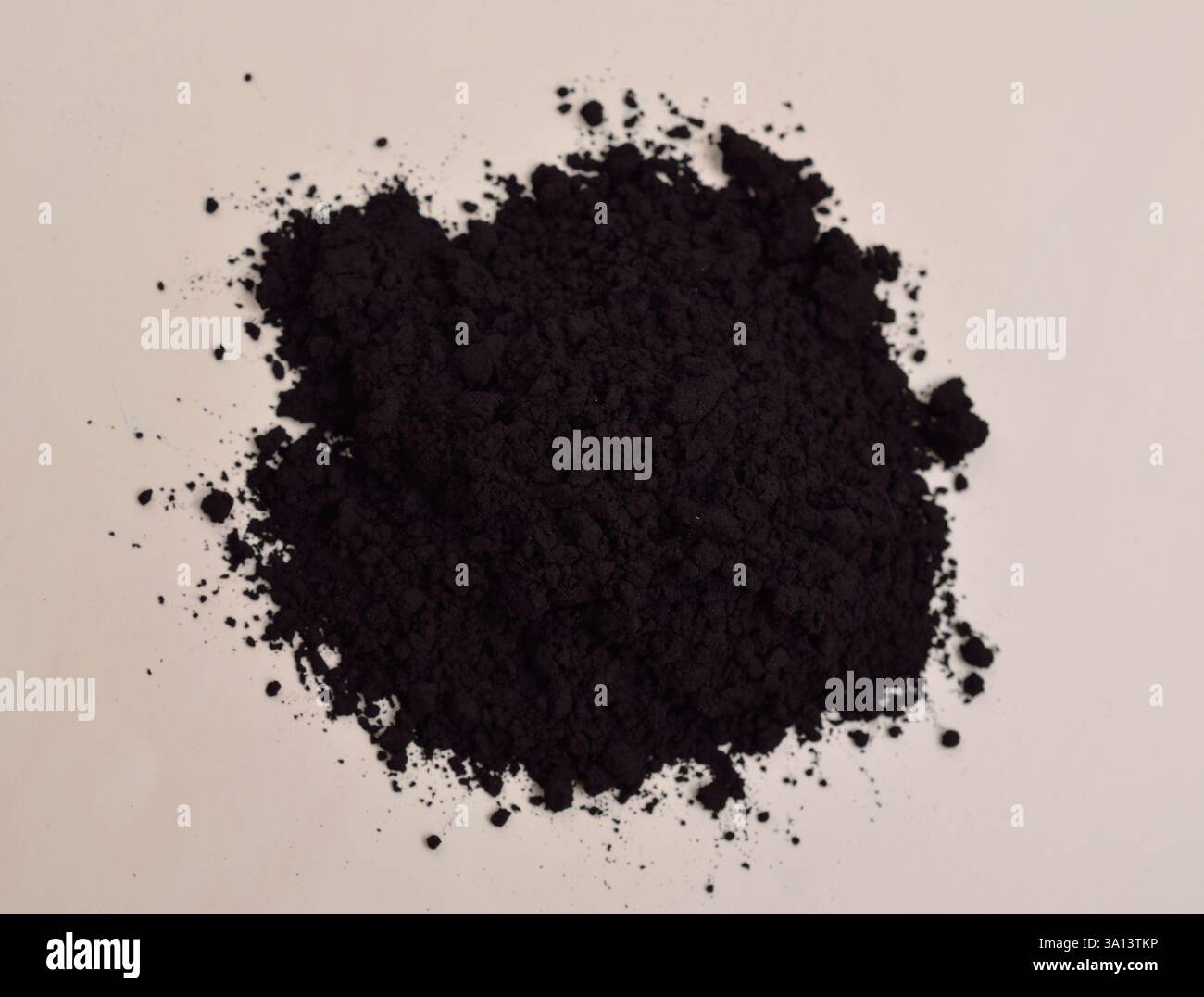 Nigrosin. In staining dyes, nigrosin is a mixture of black synthetic ...