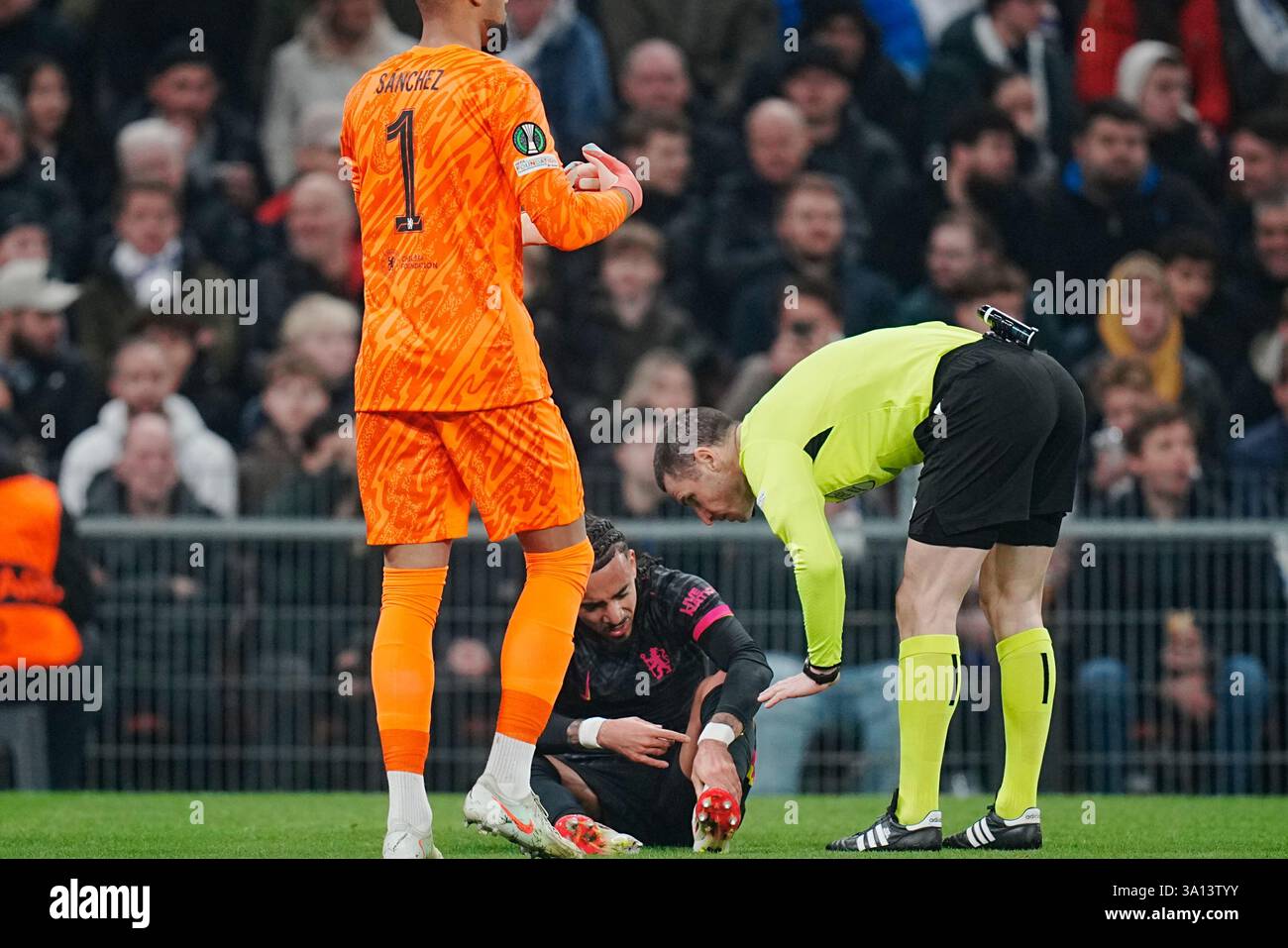Copenhagen, Denmark. 06th Mar, 2025. Chelseas Malo Gusto sits on the ...