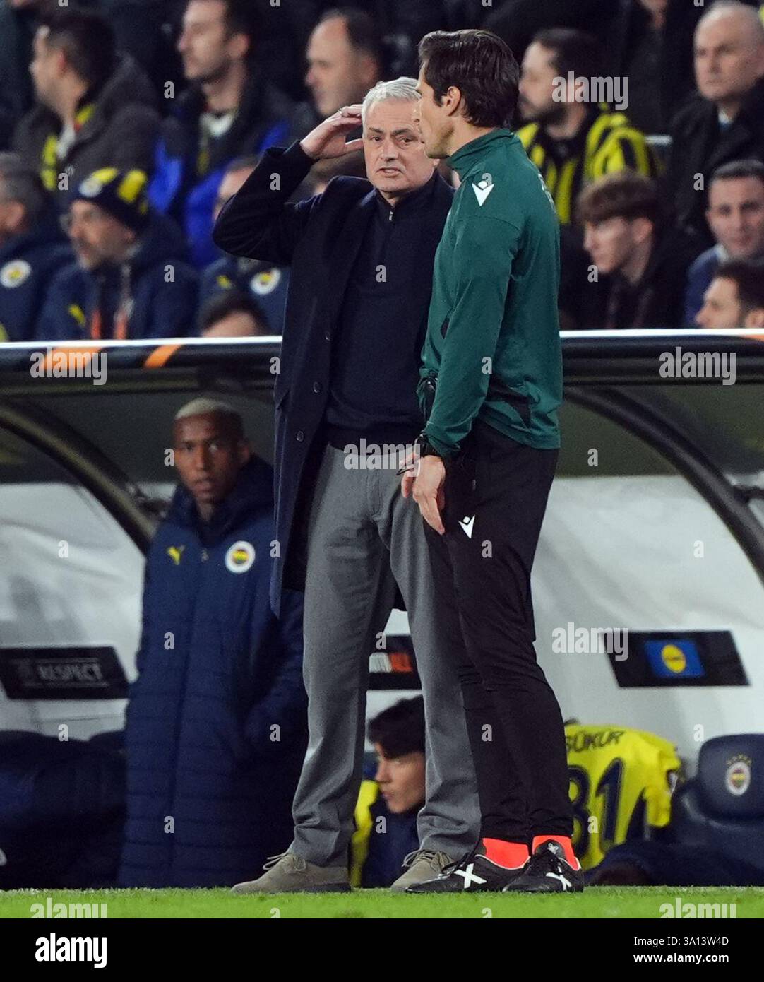 Fenerbahce manager Jose Mourinho during the UEFA Europa League Round of ...