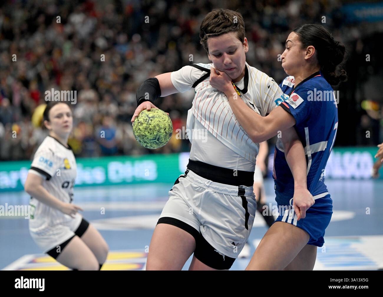 Trier, Germany. 06th Mar, 2025. Handball, Women: International match ...