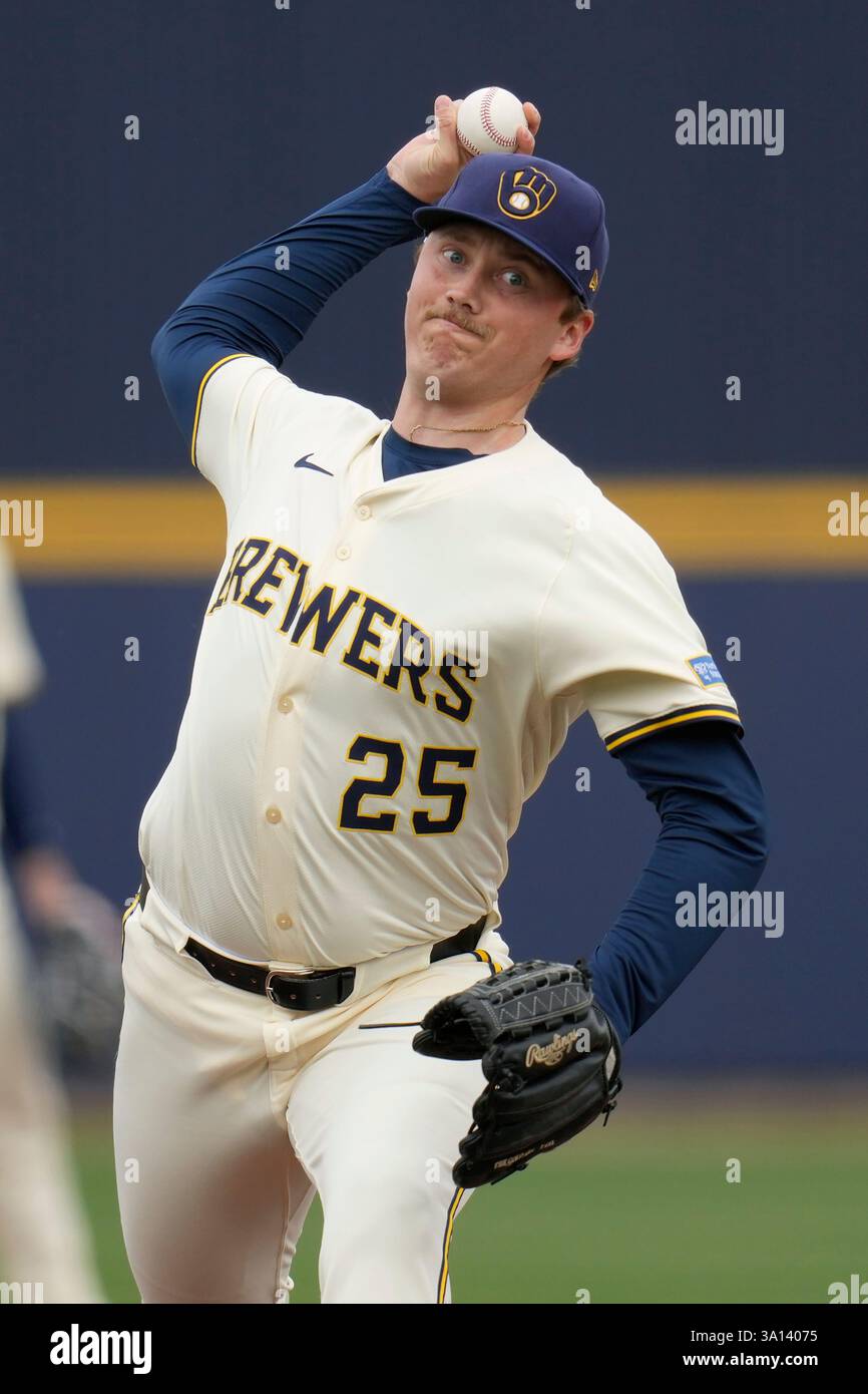 Milwaukee Brewers pitcher Nick Mears warms up during the fourth inning ...