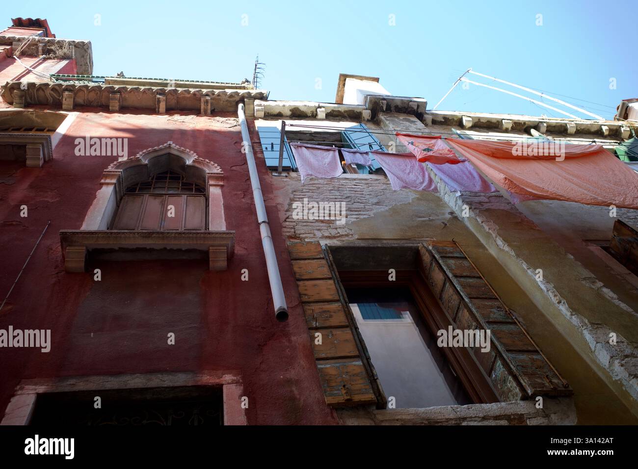 Bottom up view of an apartment wall Stock Photo - Alamy