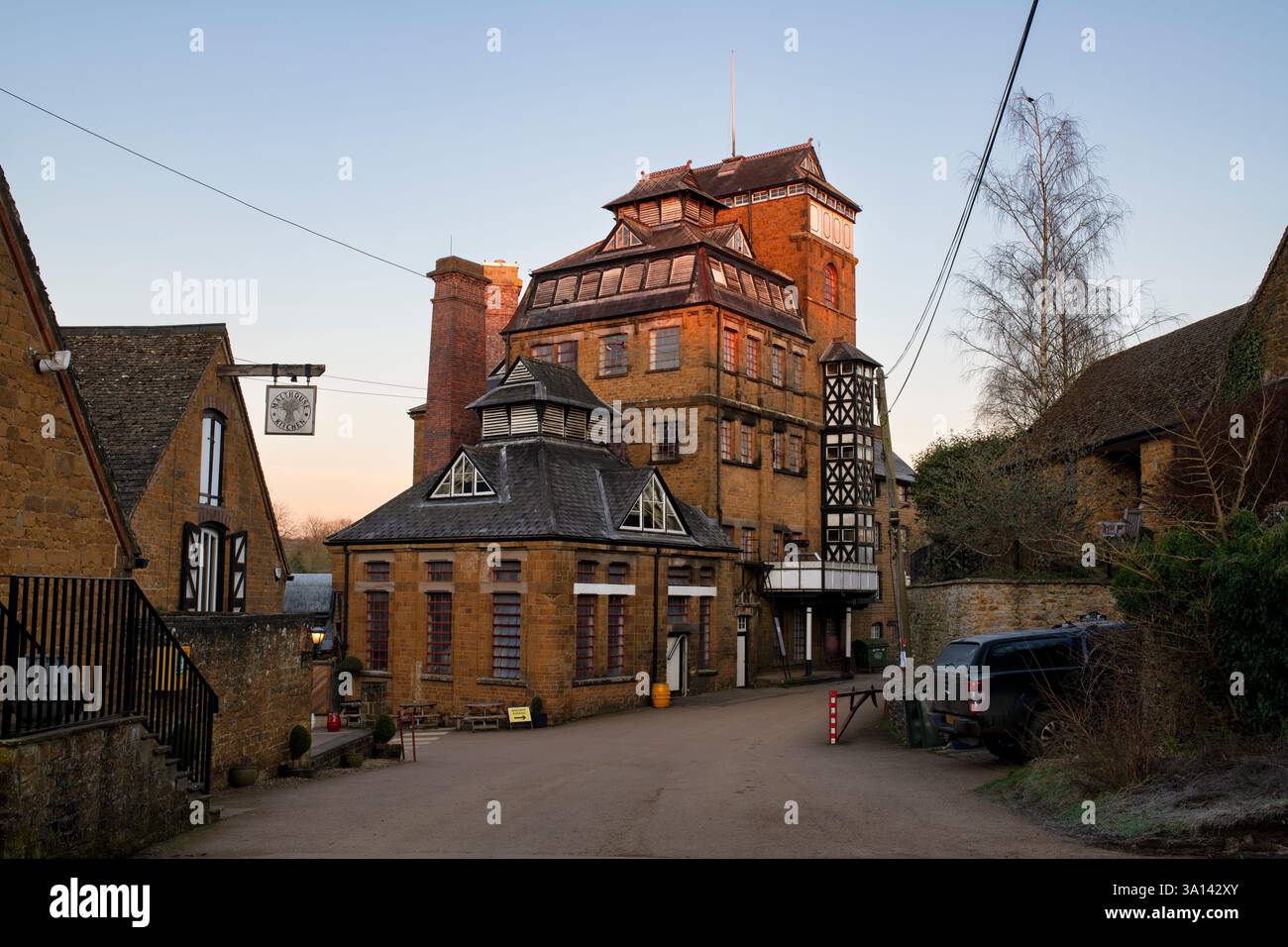 Victorian brewery beer hi-res stock photography and images - Alamy