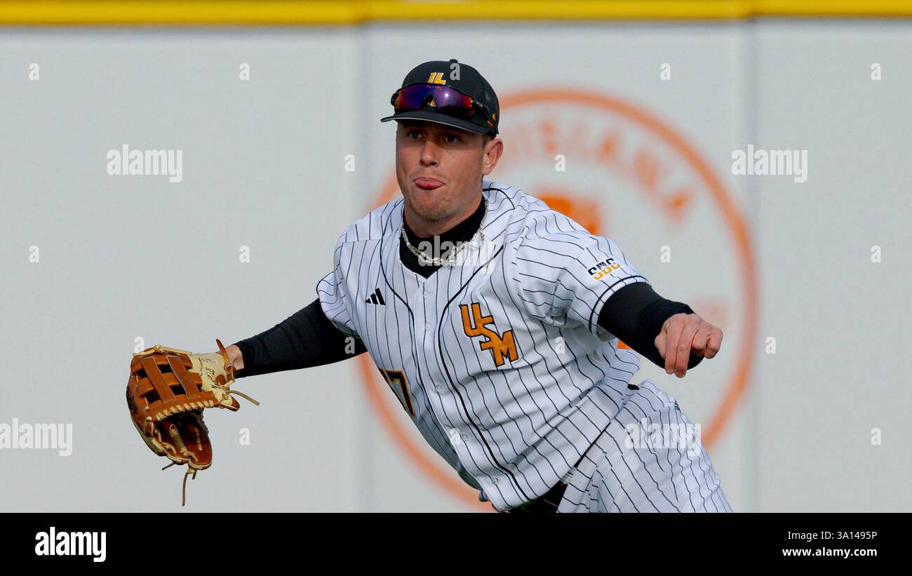 Southern Mississippi outfielder Carson Paetow (37) throws during an ...