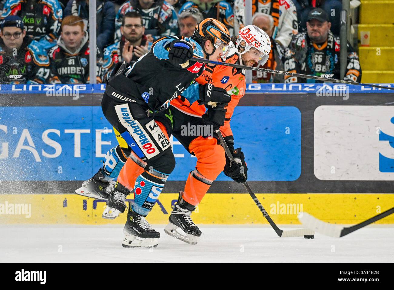 Linz, Austria. 06th Mar, 2025. LINZ, AUSTRIA -MARCH 6: Patrick Soellinger of Steinbach Black ...