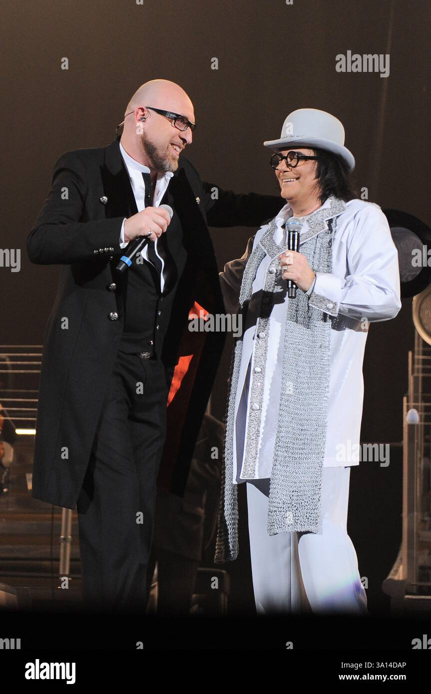 Renato zero immagini 2009 hi-res stock photography and images - Alamy