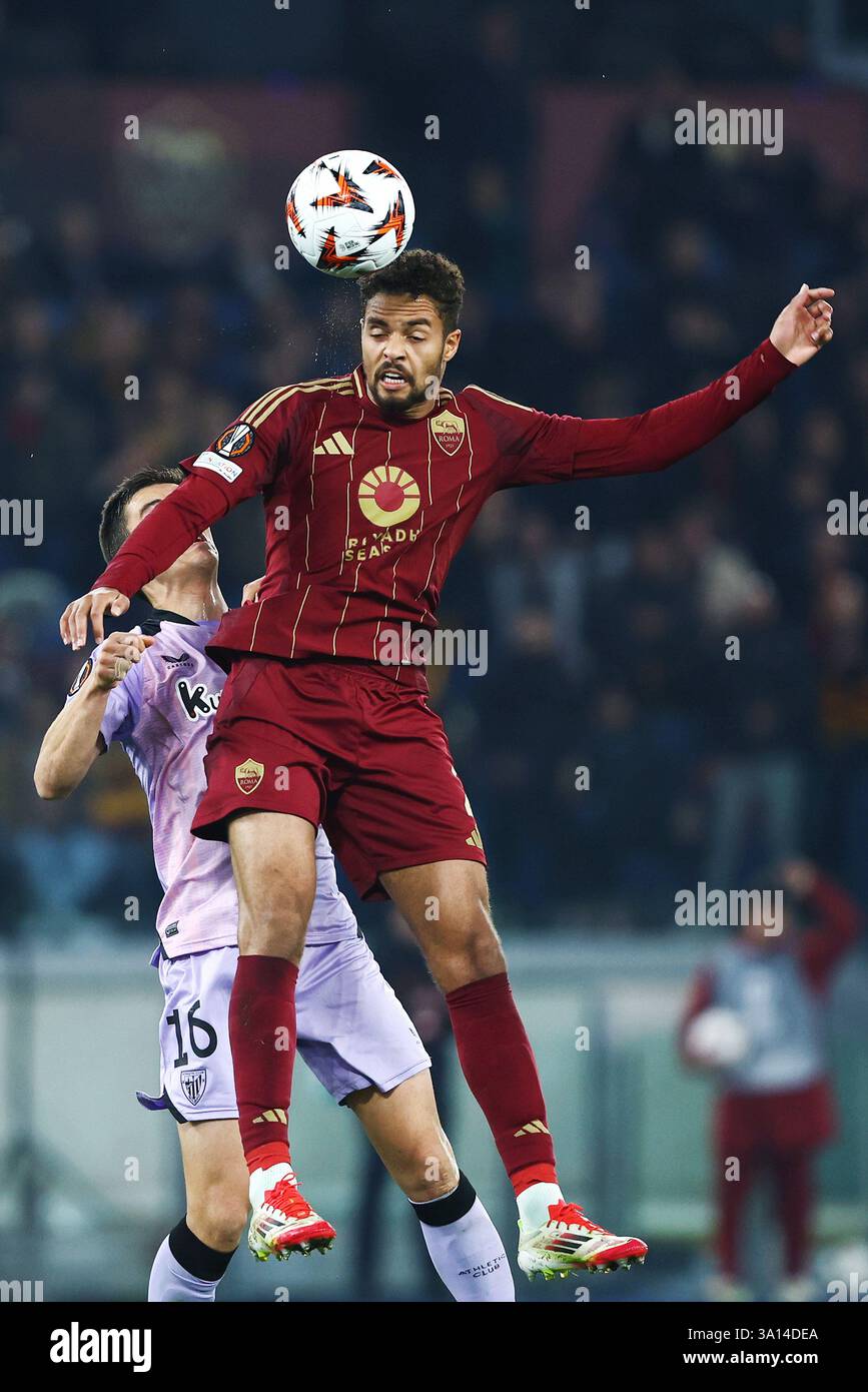 Rome, Italy. 6th Mar, 2025. Devyne Rensch of Roma goes for a header ...