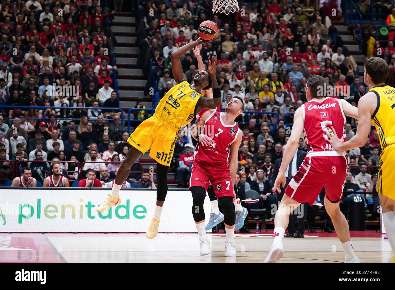 Milan, Italy. 06th Mar, 2025. Nigel Hayes-Davis (Fenerbahce Beko ...