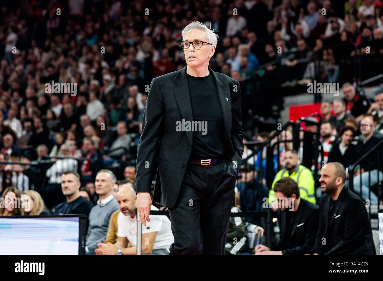 Gordon Herbert (Headcoach FC Bayern M?nchen) Turkish Airlines ...