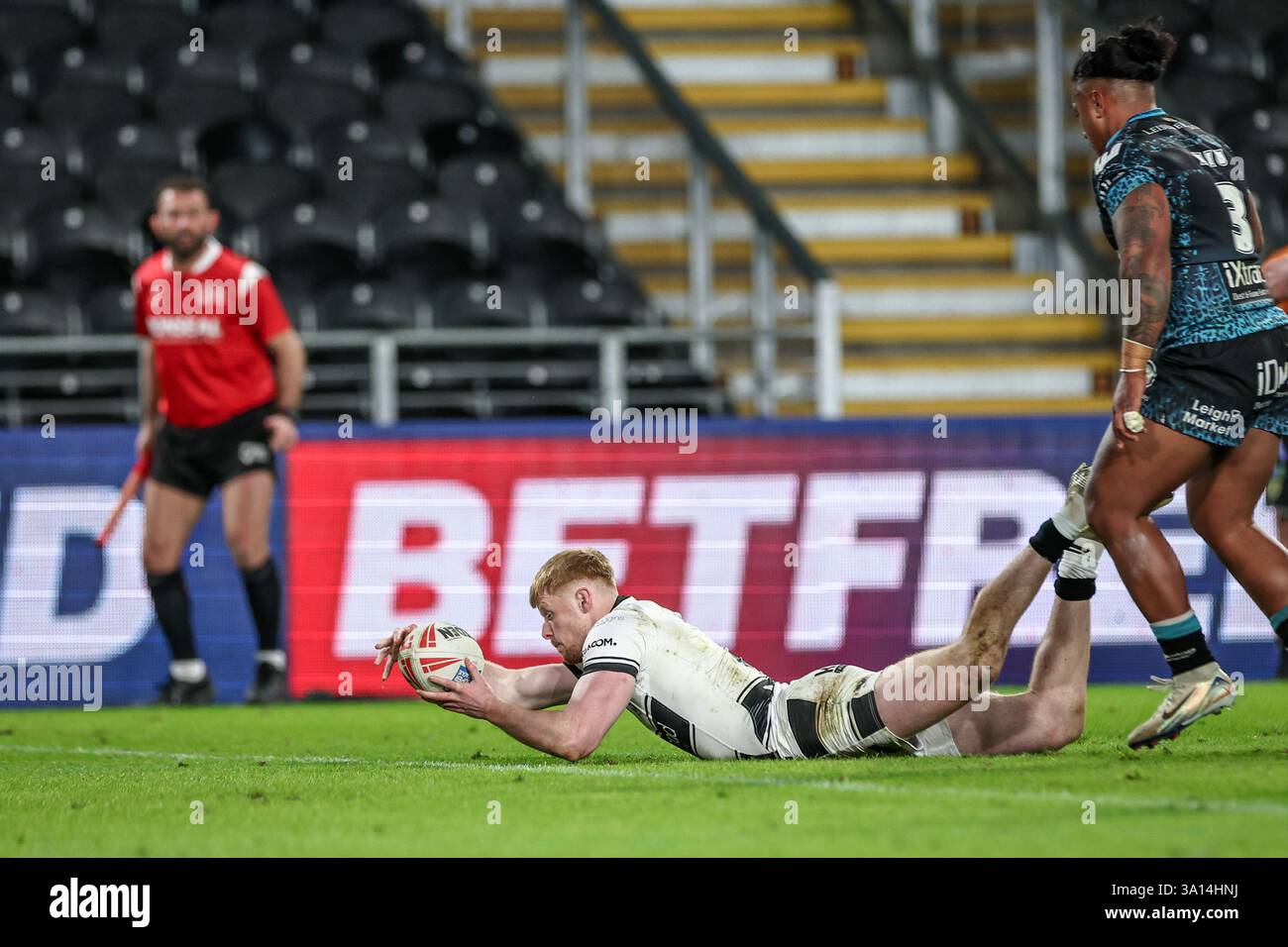 Harvey Barron of Hull FC goes over for a try during the Betfred Super ...