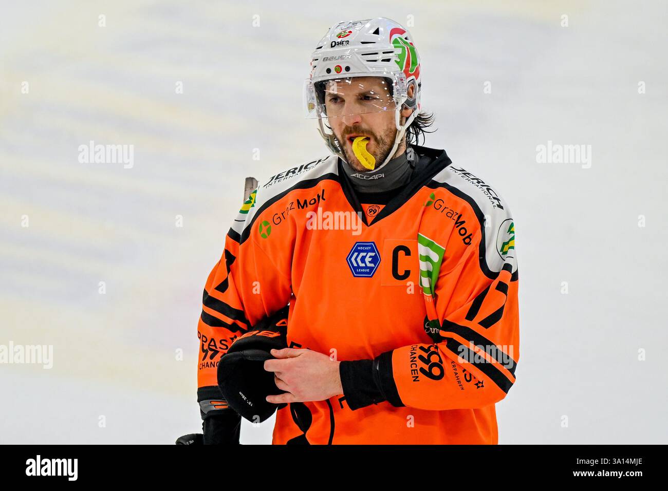 Linz, Austria. 06th Mar, 2025. LINZ, AUSTRIA -MARCH 6: Manuel Ganahl of Graz 99ers during the ...