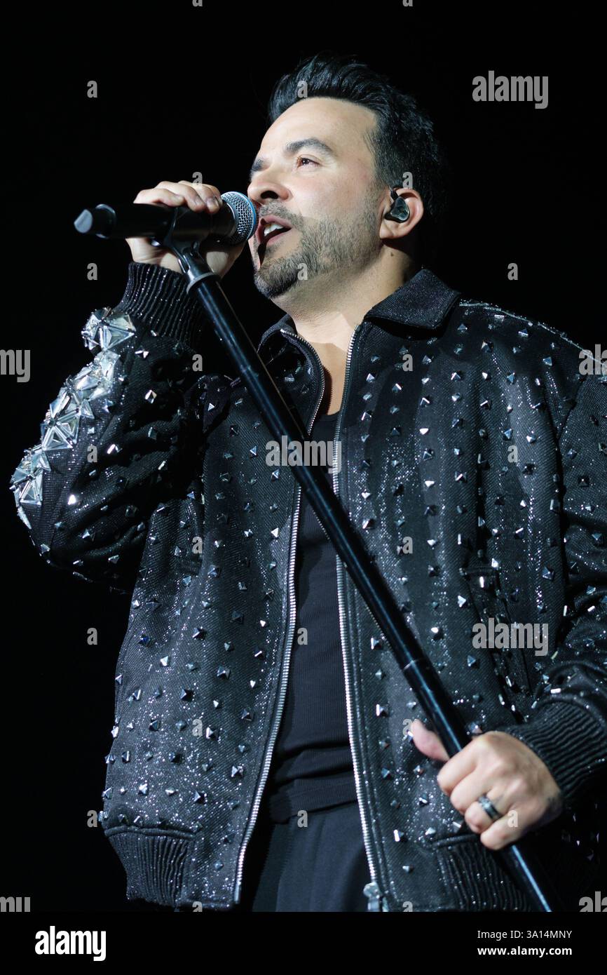 Singer Luis Fonsi actua during his concert at the Movistar Arena on ...