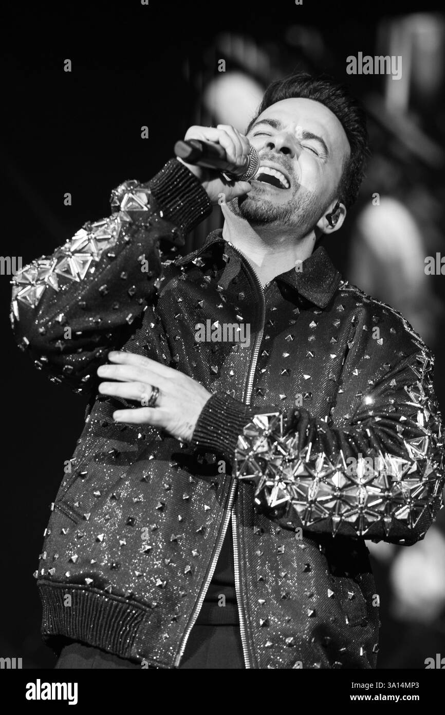 Singer Luis Fonsi actua during his concert at the Movistar Arena on ...