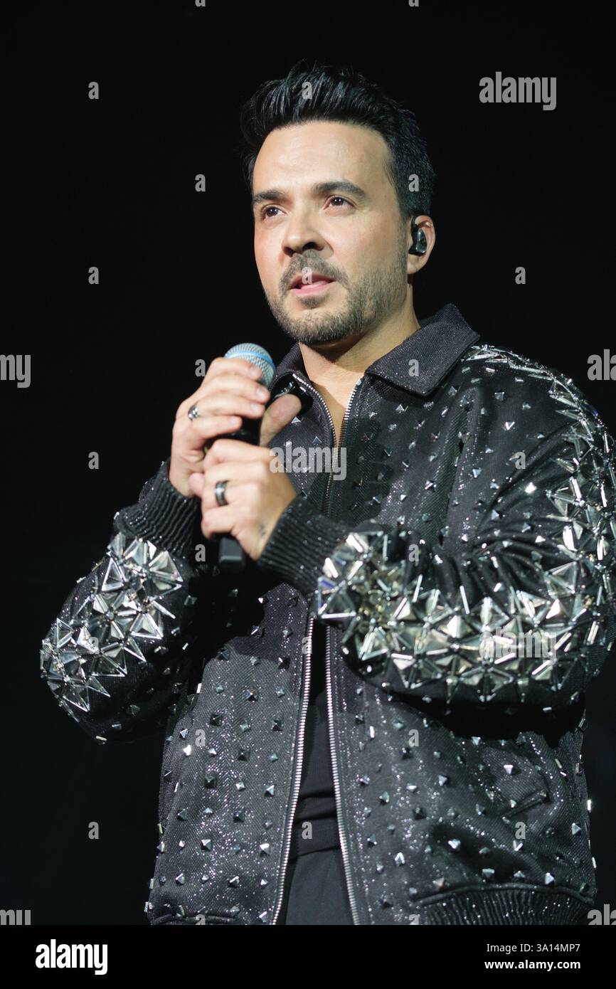Singer Luis Fonsi actua during his concert at the Movistar Arena on ...