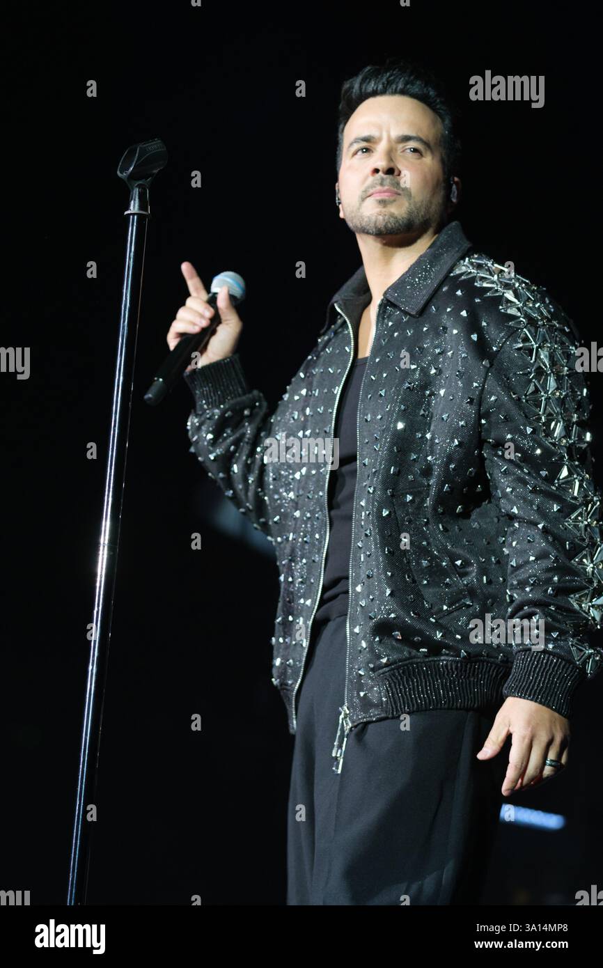 Singer Luis Fonsi actua during his concert at the Movistar Arena on ...