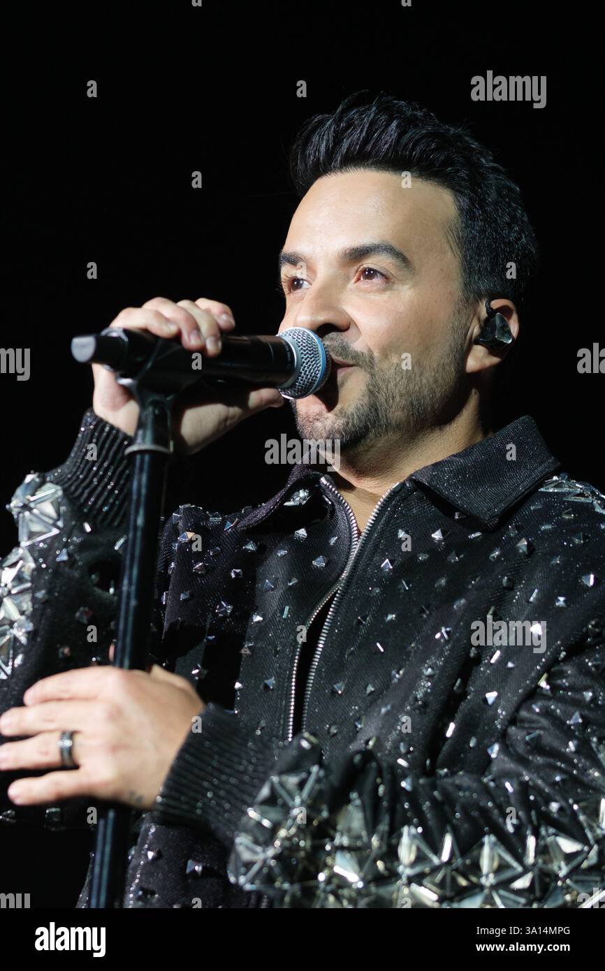 Singer Luis Fonsi actua during his concert at the Movistar Arena on ...