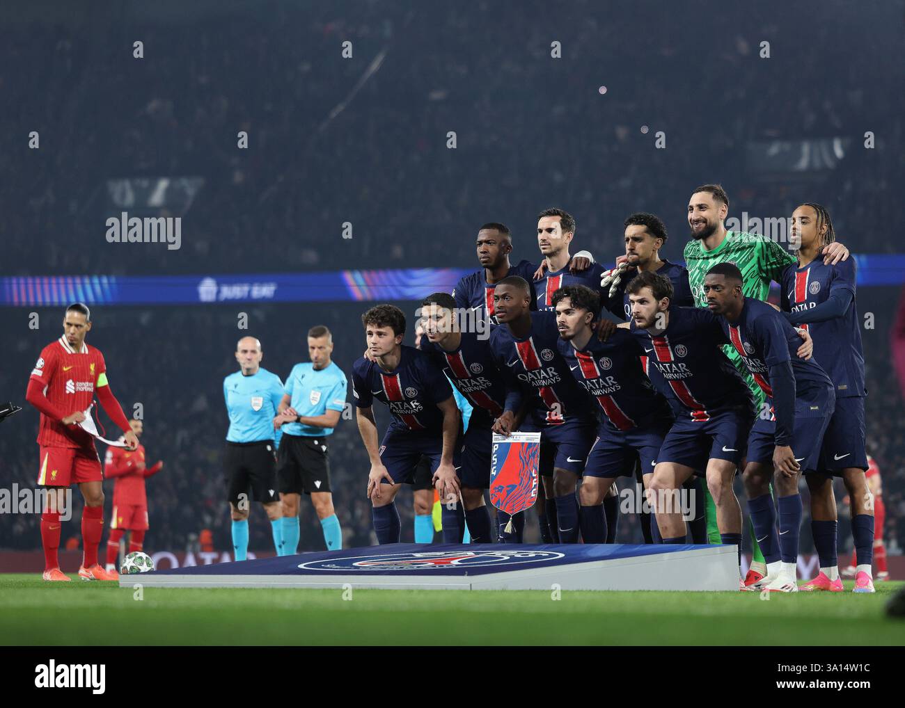 Paris, France, 5th March 2025. PSG players post for a team photo during ...