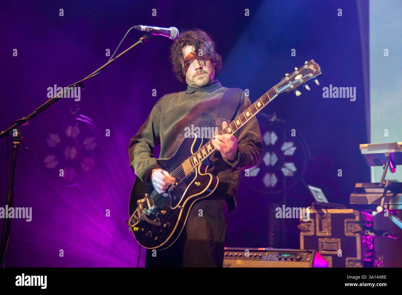 Manchester, England, 6th March, 2025. Doves playing the first of two ...