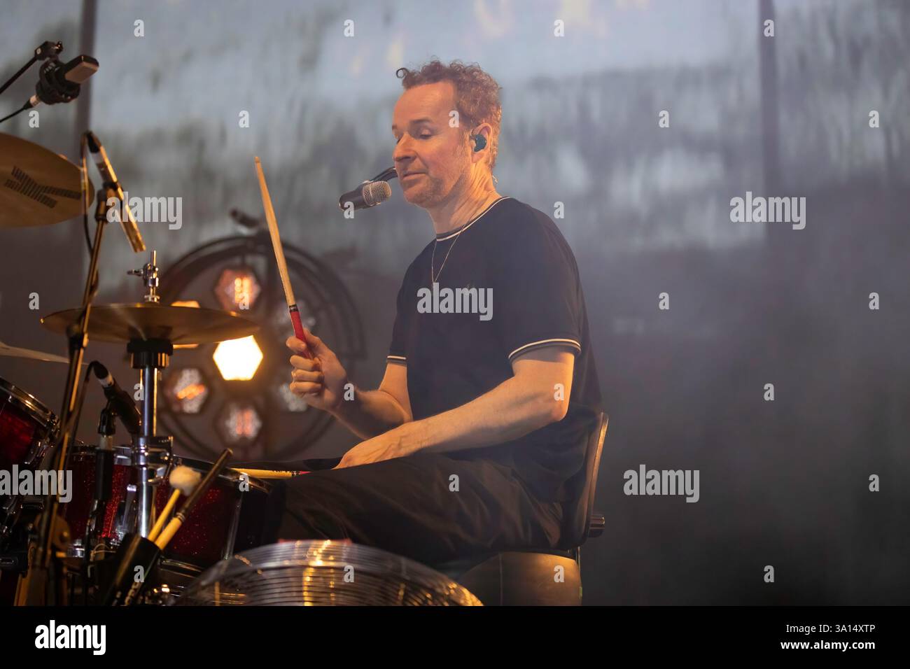 Manchester, England, 6th March, 2025. Doves playing the first of two ...