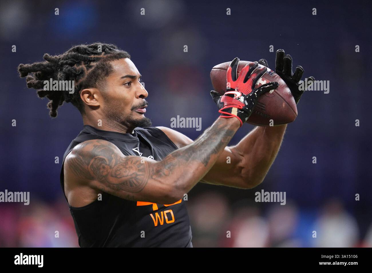 Oregon quarterback Dillon Gabriel runs a drill at the NFL football ...