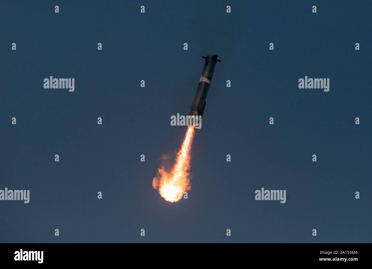 Boca Chica, USA. 06th Mar, 2025. On a clear late afternoon SpaceX ...