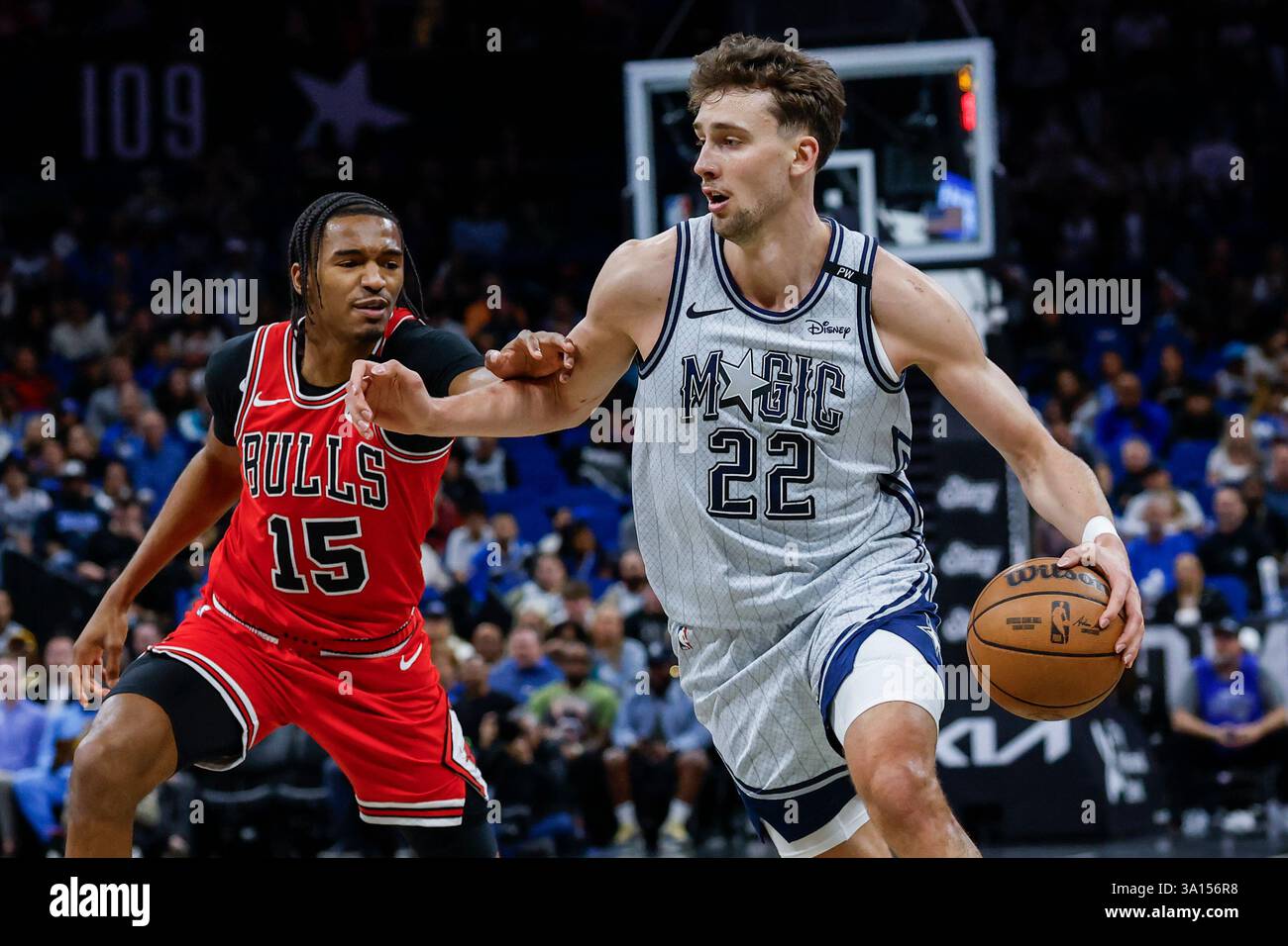 Orlando Magic forward Franz Wagner (22) is defended by Chicago Bulls forward Julian Phillips (15 ...