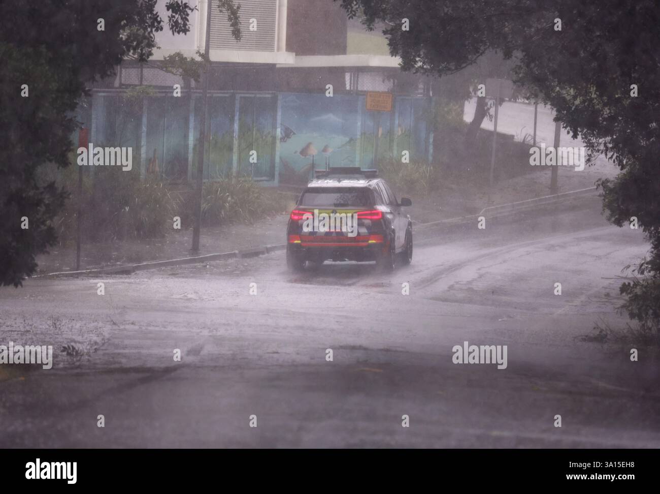 Byron Bay Lismore, Australia. 06th Mar, 2025. Emergencey service ...