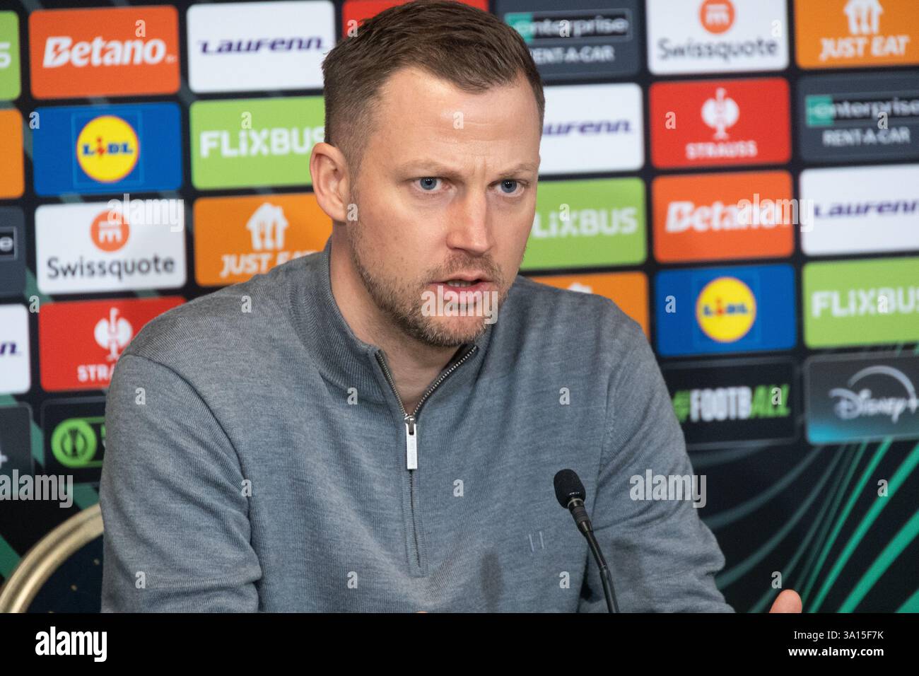 Copenhagen, Denmark. 06th Mar, 2025. Copenhagen's coach Jacob Neestrup ...