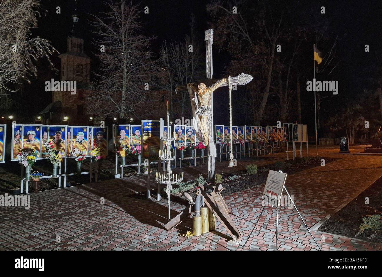 Non Exclusive: The Cross of Peace installation by American photographer ...